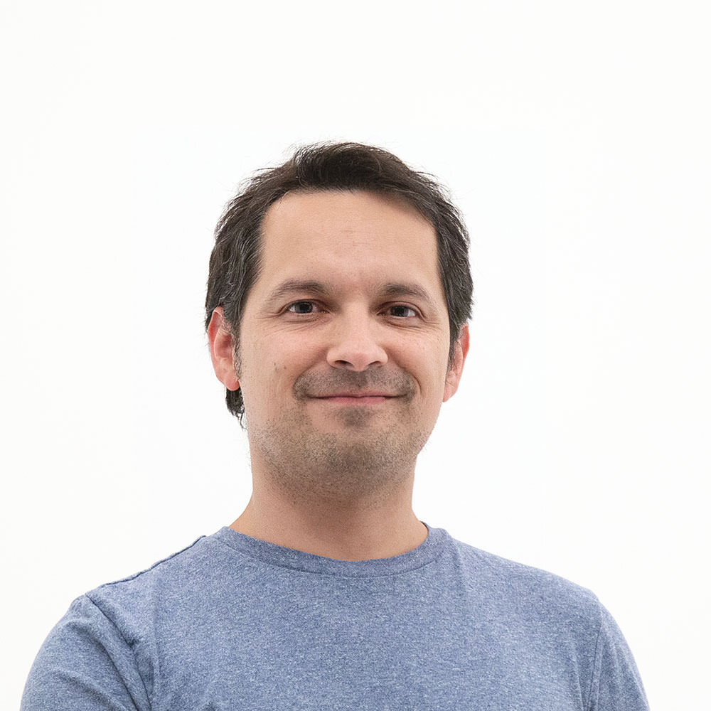 About us - Data geeks and car enthusiasts - CLASSIC.COM